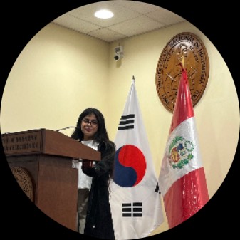 Arianna Yauri (@arianna) · atom.bio website